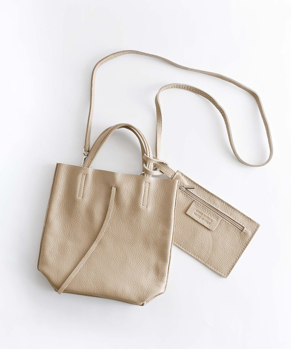 商品 – BASIC AND ACCENT ONLINE STORE